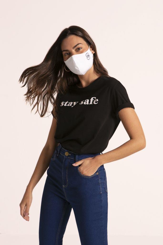Riachuelo lança primeiro jeans antiviral para o consumidor - Abit